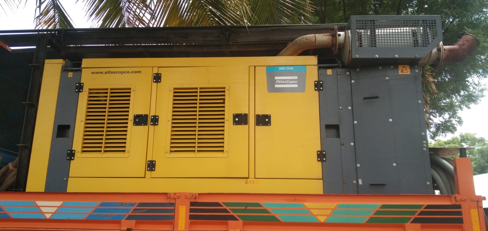 Old/Used Borewell Compressor